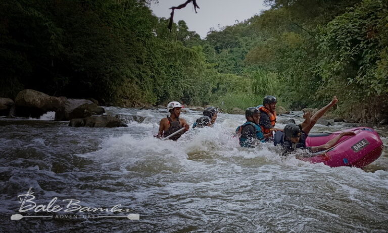 Temukan 3 Tempat Rafting di Bandung yang Terbaik!