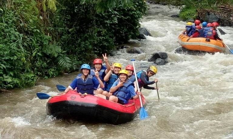 Paket Rafting Kalibaru Sentul Bogor